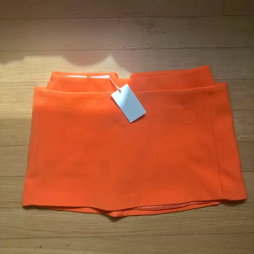 Eonts Aeongseu Layered Mini Skirt #에옹쓰,#미니스커트,#Eonts on Bunjang Global Site.