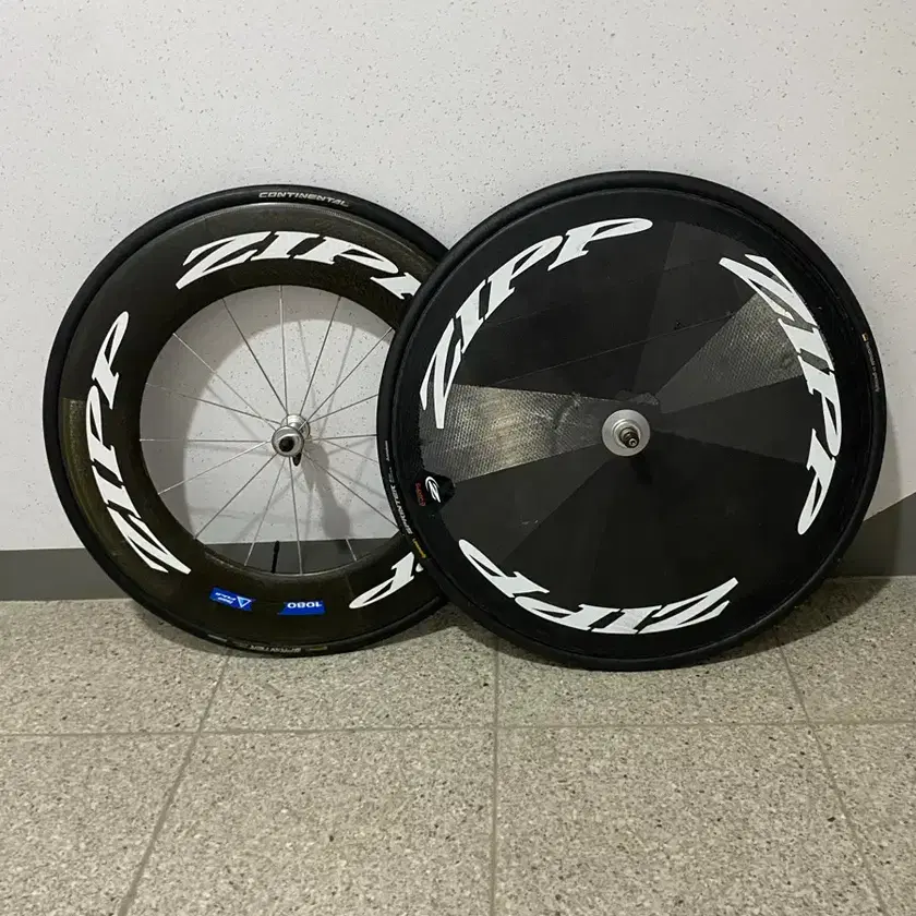 Zipp Disc Wheelset (950, 1080) on Bunjang Global Site.
