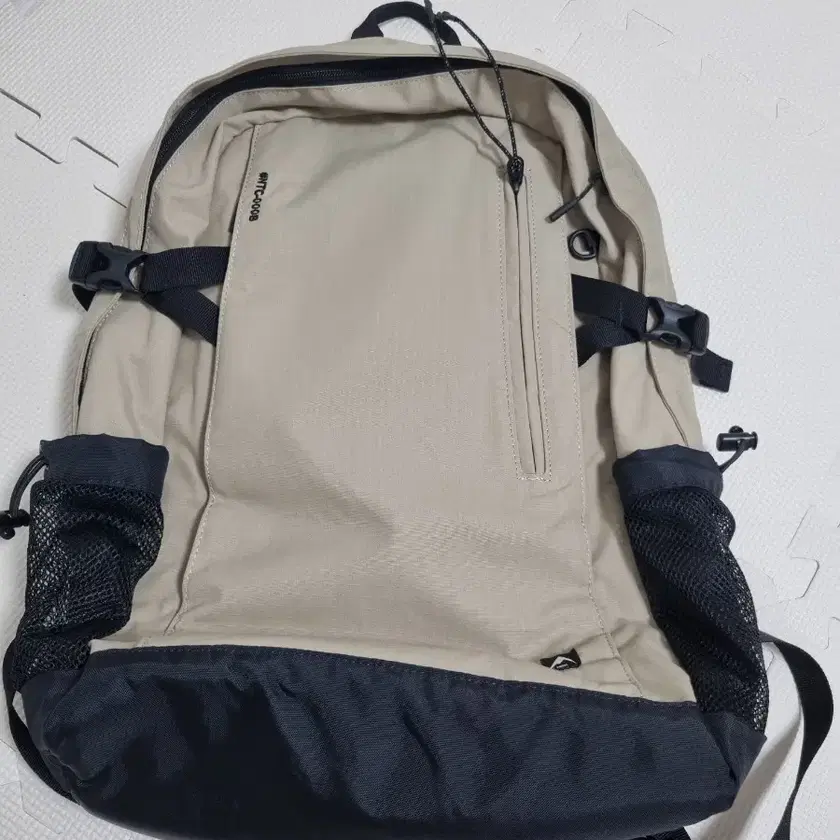 NEPA | 네파 Nepa bag, used once on Bunjang Global Site.
