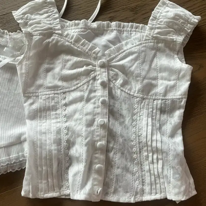 [New] Oakmoo Sleeveless Top Set S oakmoo on Bunjang Global Site.