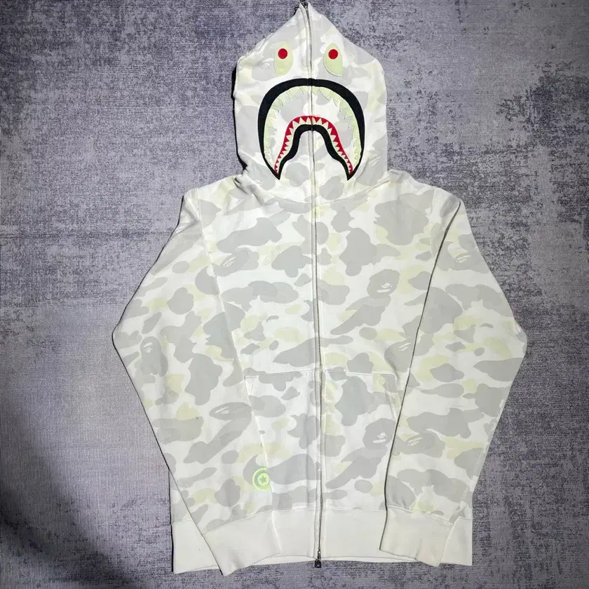 BAPE | 베이프 (L) Authentic Bape Glow in the Dark City Camo White Shark ...