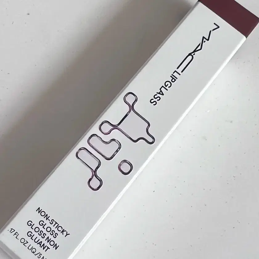 MAC | 맥 MAC New Lip Gloss 228 Aesthetic on Bunjang Global Site.