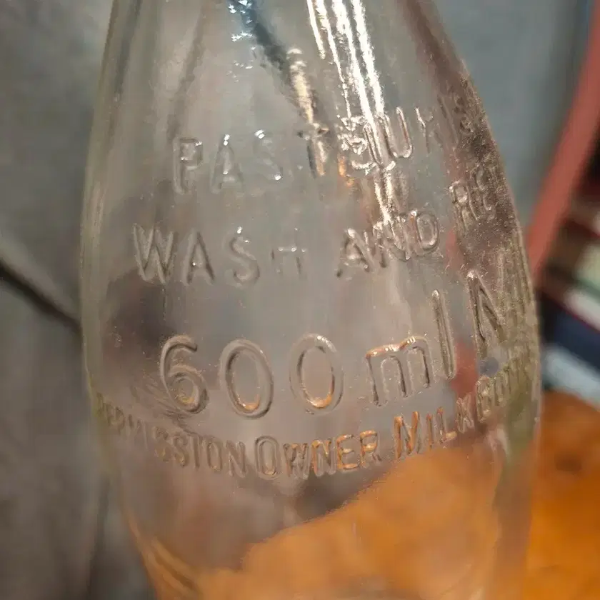 Foreign Milk Bottle #우유,#밀크,#milk,#병,#빈병 on Bunjang Global Site.