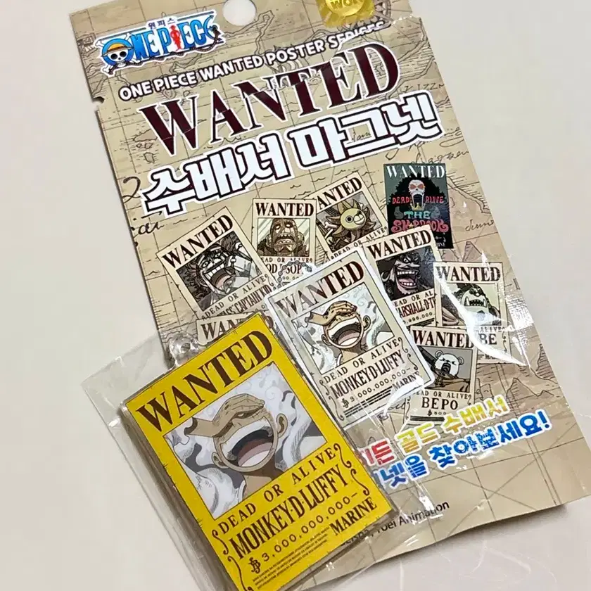ONEPIECE | 원피스 Onepiece Wanted Poster Magnet Keyring Luffy Hidden ...