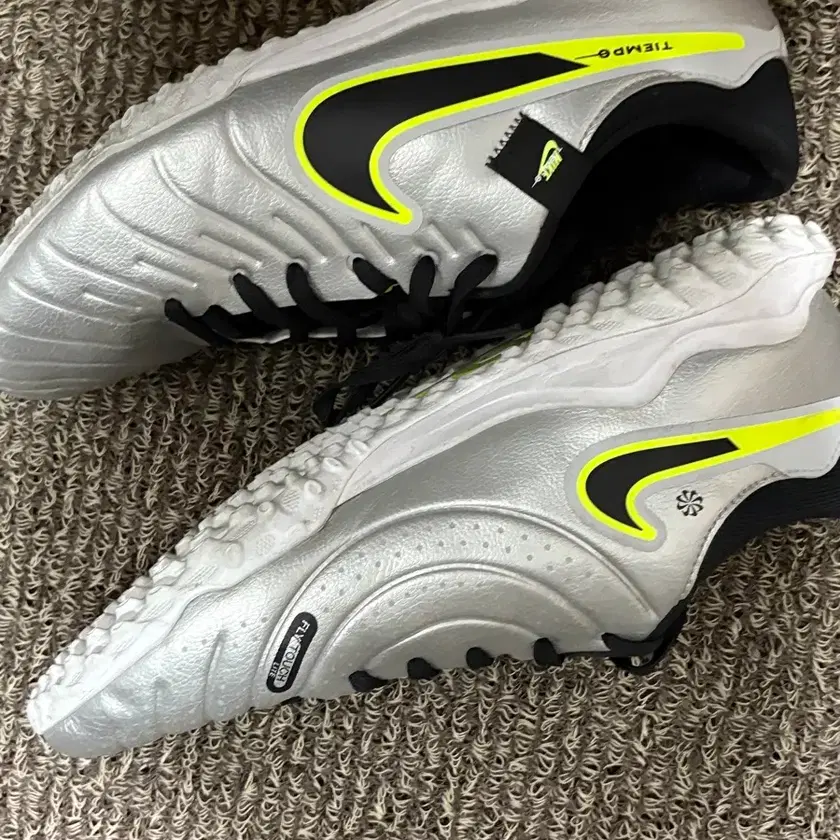 Tiempo 10 Academy TF 270 on Bunjang Global Site.