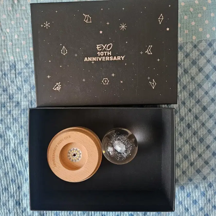 EXO | 엑소 Exo 10th Anniversary Music Box on Bunjang Global Site.