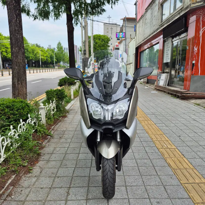 BMW Selling a 2013 Bmw C650 GT with 4,107KM mileage. #BMW,#빅스쿠터,#스쿠터 on ...