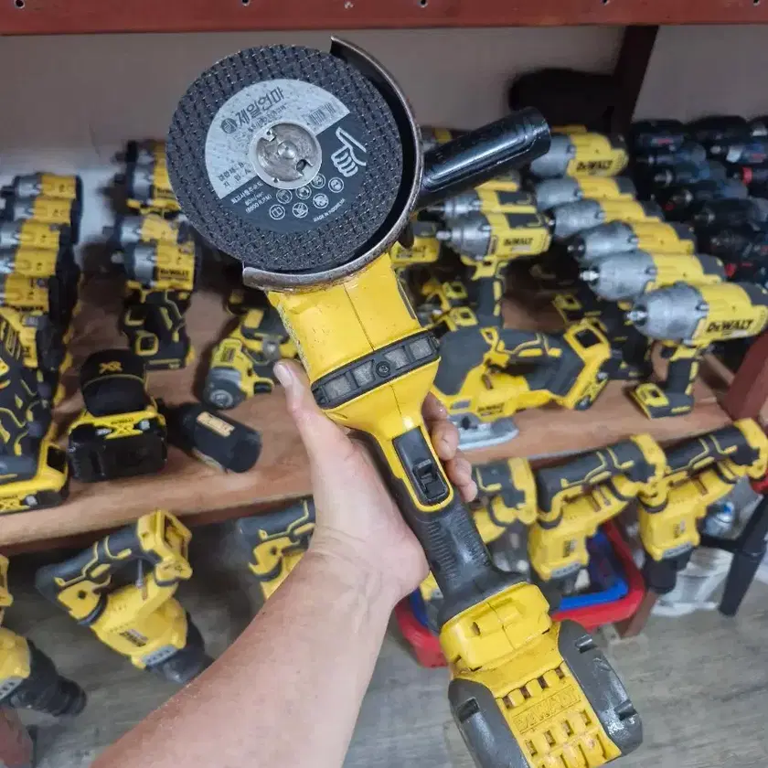 DEWALT | 디월트 Dewalt cordless grinder DCG414 7-inch grinder Flexvolt # ...