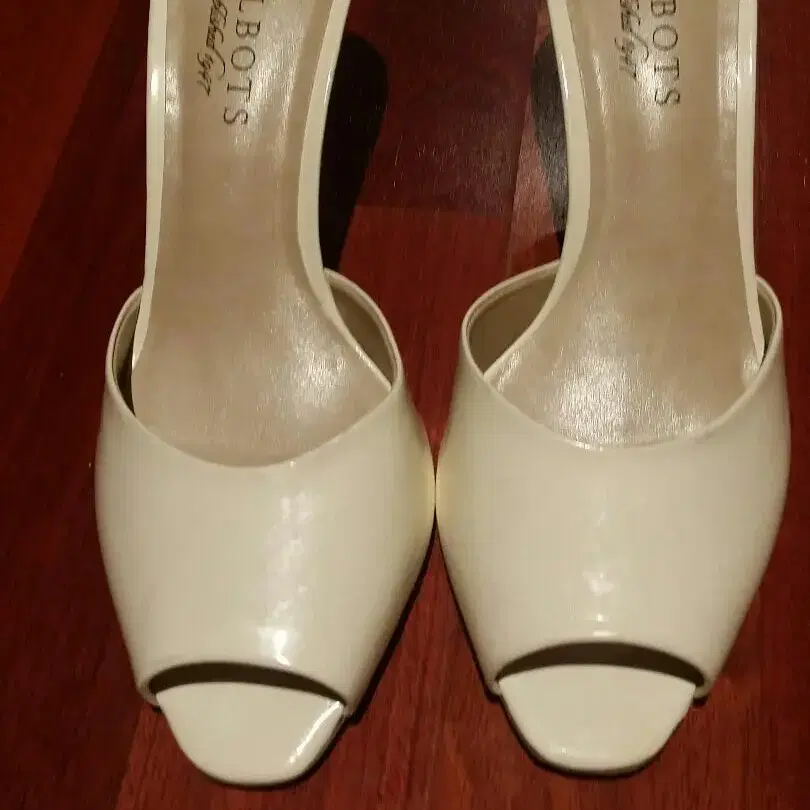 Sandal/Slippers Talbots on Bunjang Global Site.