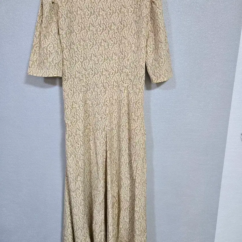 Puff Sleeve Poly Printed Long Onepiece 66 on Bunjang Global Site.