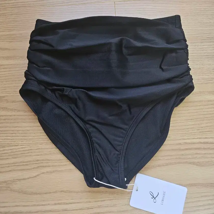[Poolaw Bikini Swimsuit Black Color / FREE size] #여자수영복 on Bunjang ...