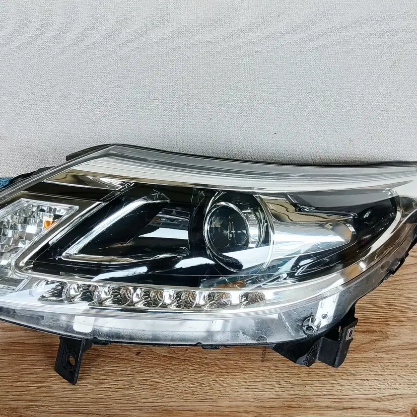 SM5nova Xenon Headlight New Condition 22 Year Manufactured 260606449R Light #SM5노바,#SM5노바헤드라이 ...