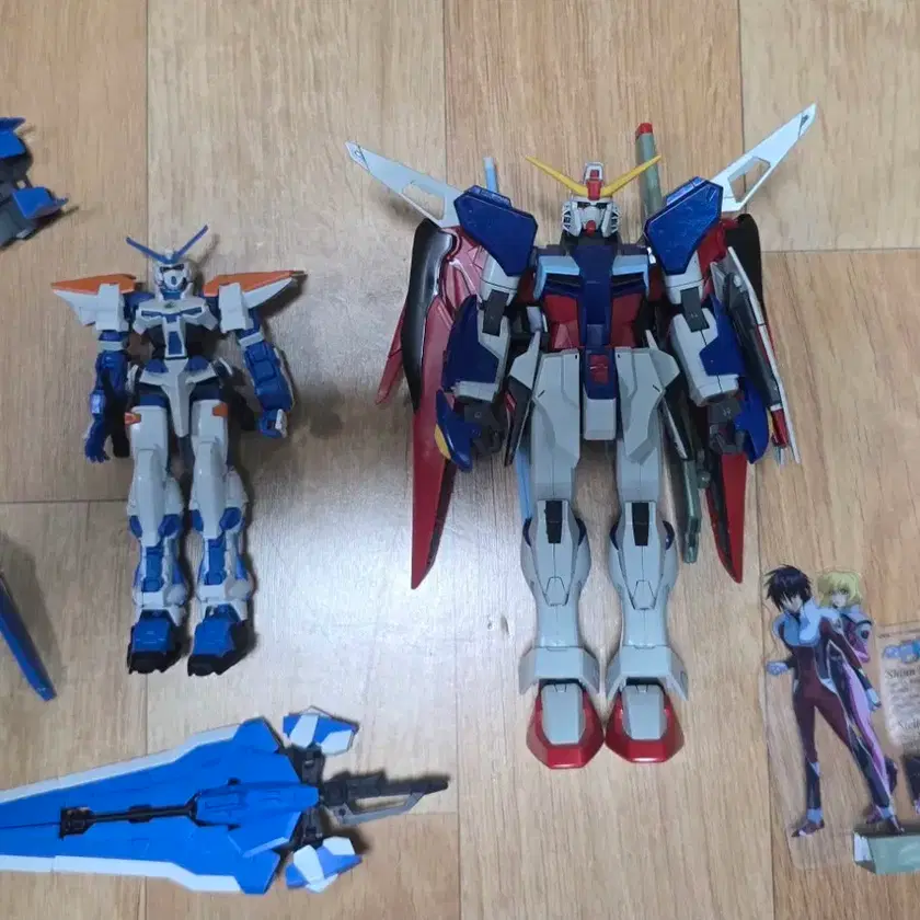 Gundam assembled, junk, etc. Individual purchases are available. on ...