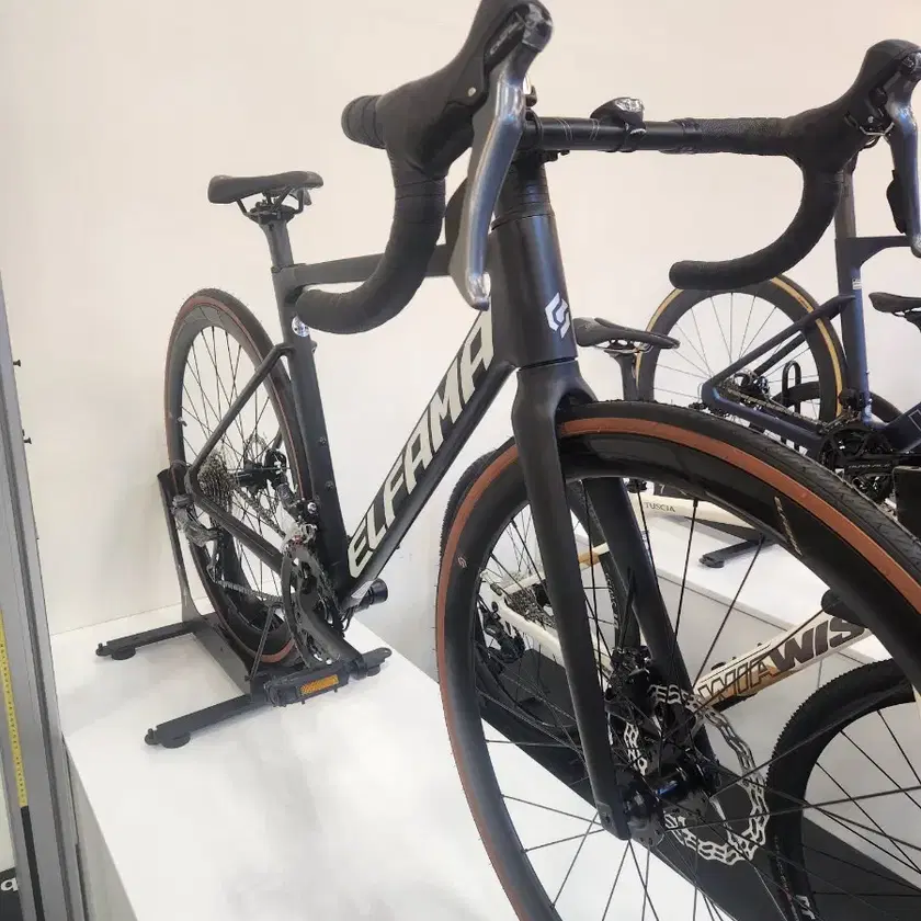 ELFAMA | 엘파마 Elpama Rodner Xen 2 Road Bike on Bunjang Global Site.
