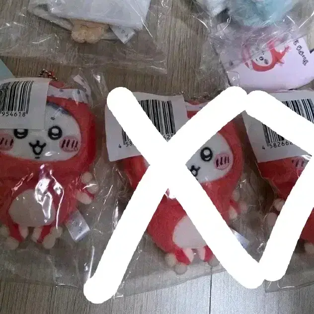 CHIIKAWA | 치이카와 Chiikawa Takokuji D Prize Hachiware Octopus #치이카와,#하치와레 ...