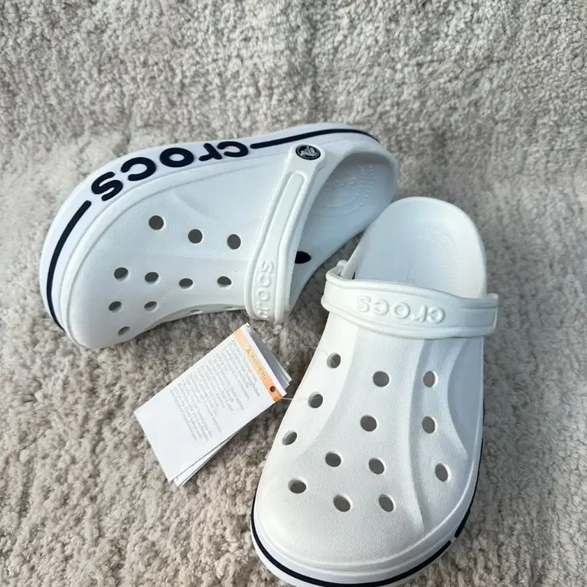 CROCS | 크록스 M6/W8 Crocs Bayaband White, Size 250 #크록스,#크록스바야밴드 on ...