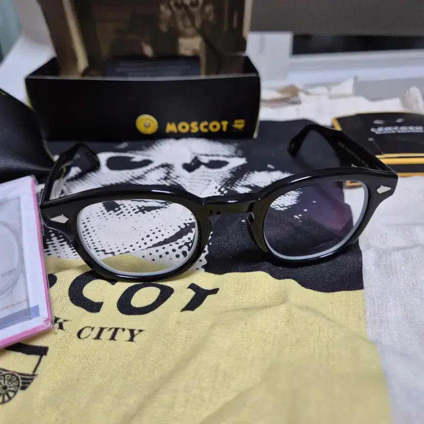 MOSCOT Lemtosh Black Edition II Glasses, Size 44 #모스콧렘토쉬,#모스콧렘토쉬44 on Bunjang Global Site.