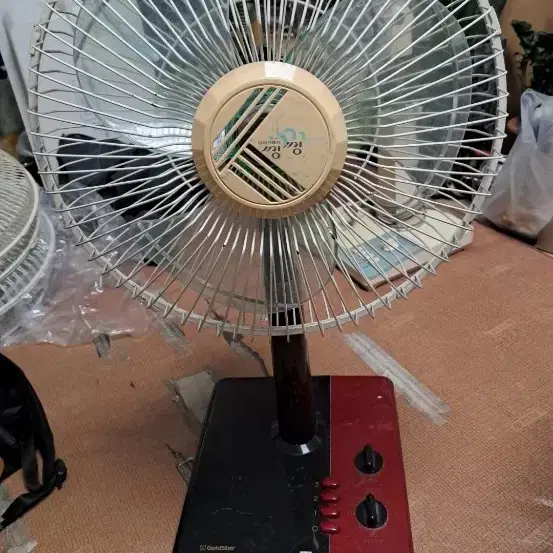 1988 Vintage GoldStar Fan on Bunjang Global Site.