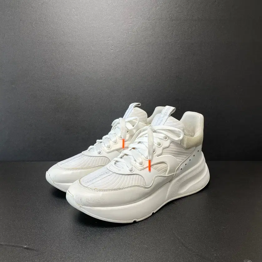 ALEXANDER MCQUEEN | 알렉산더맥퀸 [43] Alexander McQueen Oversized Sole Runner ...