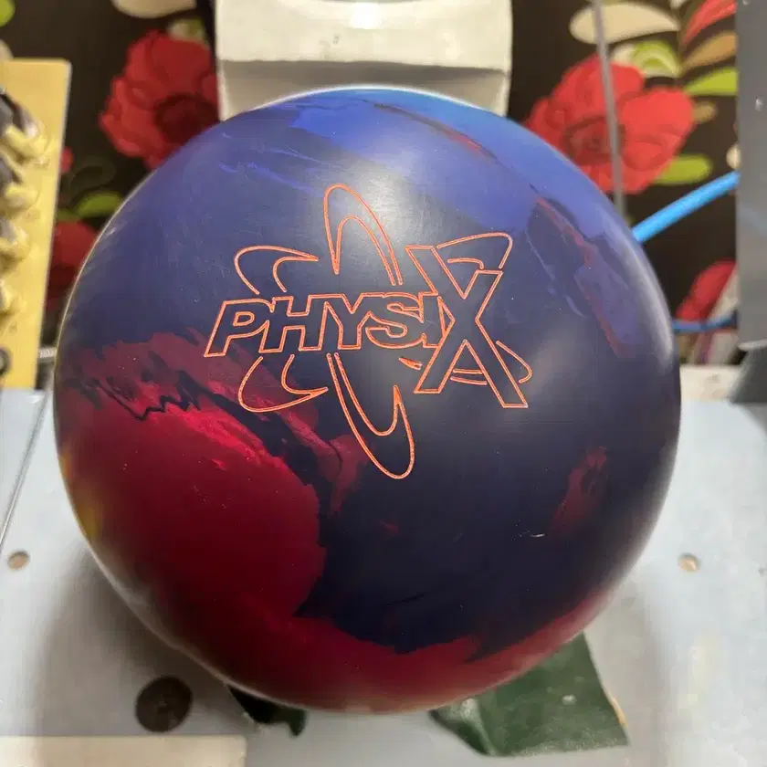 (H.J) Used Bowling Ball, Physics Original, 15 lbs, One-Time Drilling on ...