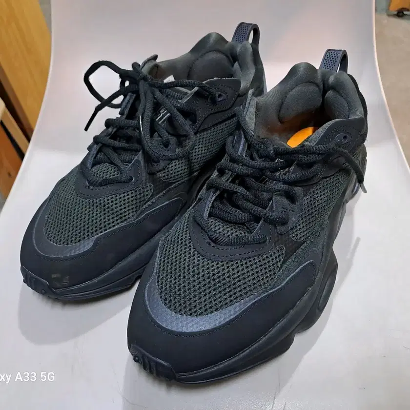 ADIDAS | 아디다스 Adidas Ozweego 260mm #아디다스260,#오즈위고260 on Bunjang Global ...
