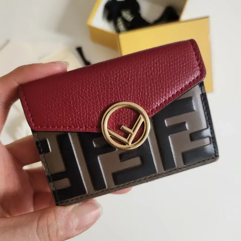 FENDI | 펜디 [Fendi] Micro Trifold Wallet on Bunjang Global Site.