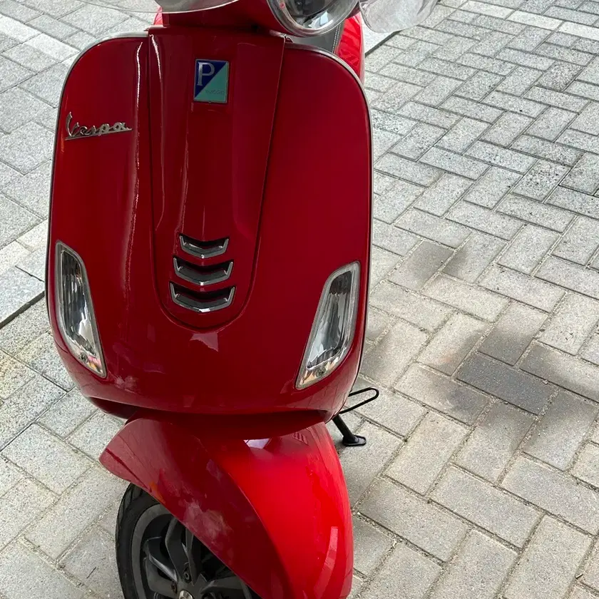 VESPA | 베스파 Selling Vespa lx125 (Red) on Bunjang Global Site.