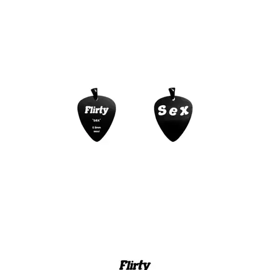 Flirty Peak Necklace #플러티,#플러트플레이스 on Bunjang Global Site.