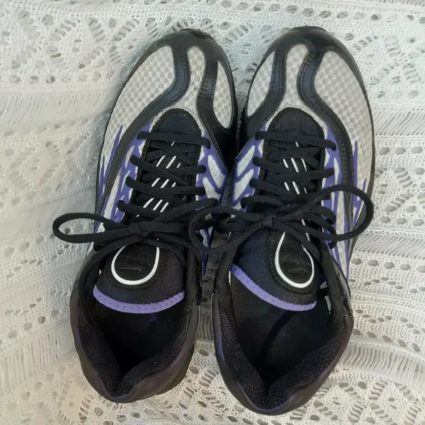 NIKE | 나이키 Nike Sneakers Black/Purple Mesh 265mm #나이키 on Bunjang Global ...