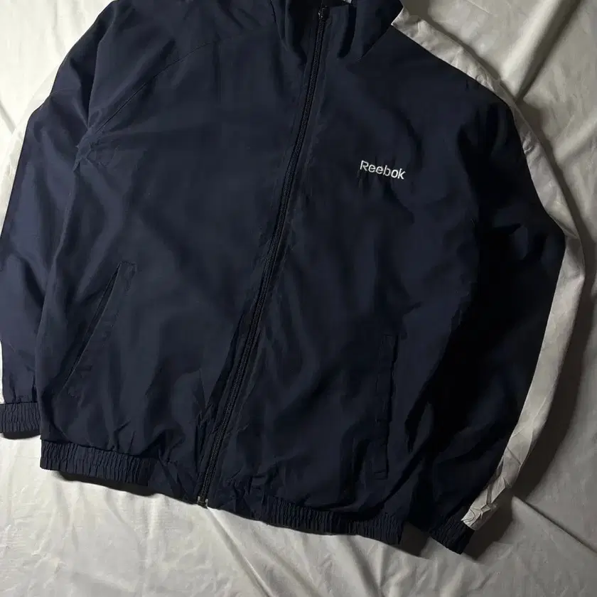 REEBOK | 리복 Reebok Old School Windbreaker L006 on Bunjang Global Site.