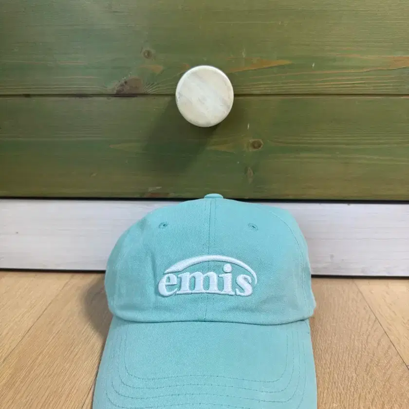 EMIS | 이미스 EMIS Emis Ball Cap on Bunjang Global Site.