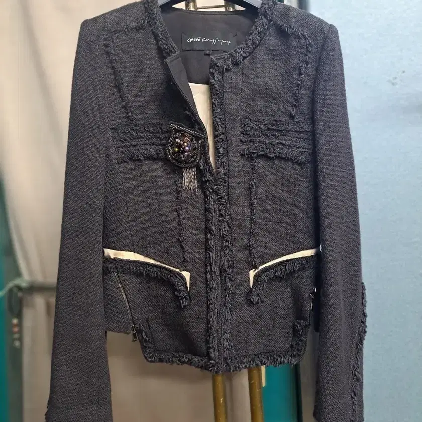 Obzee Tweed Jacket 55 on Bunjang Global Site.