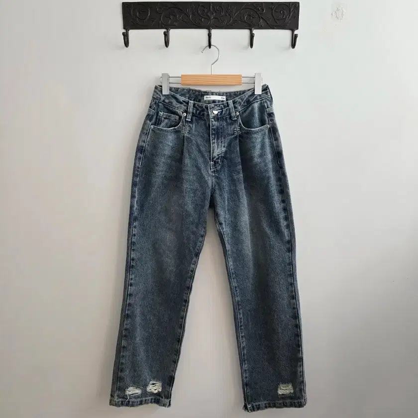 MATIN KIM | 마뗑킴 Matin Kim Martin Kim Denim Pants #마뗑킴 on Bunjang Global ...
