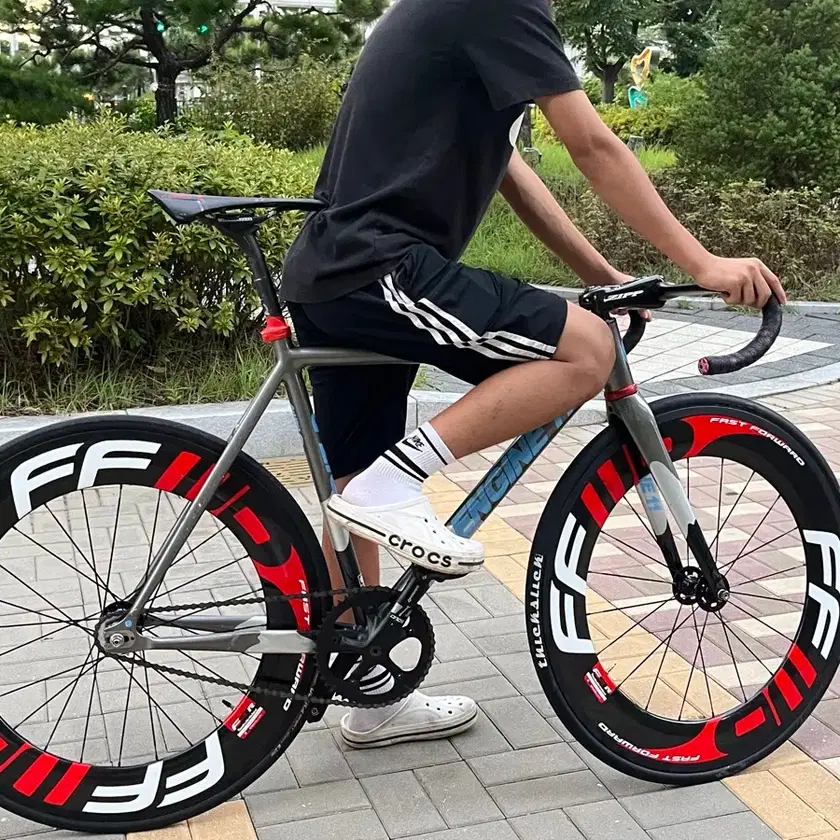 ENGINE11 | 엔진11 Engine11 Crit-D Gunmetal 2022 Model (Frame/Fork) on ...