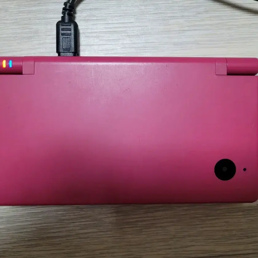 NINTENDO | 닌텐도 Nintendo DSI (charger included) on Bunjang Global Site.