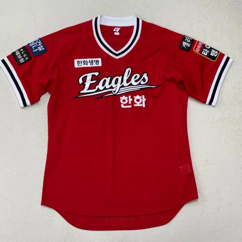 Hanwha Eagles Old Authentic Uniform, Size 105 on Bunjang Global Site.