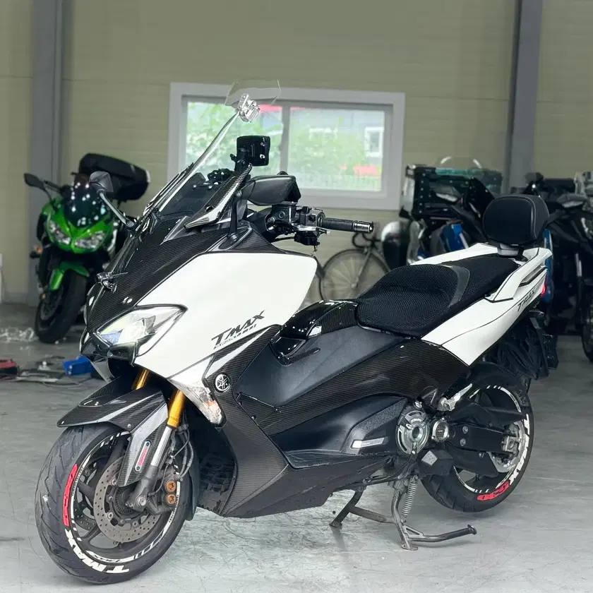 TMAX | 티맥스 (Name Transfer) TMAX DX 2017 Model / Akrapovič 2-hole ...