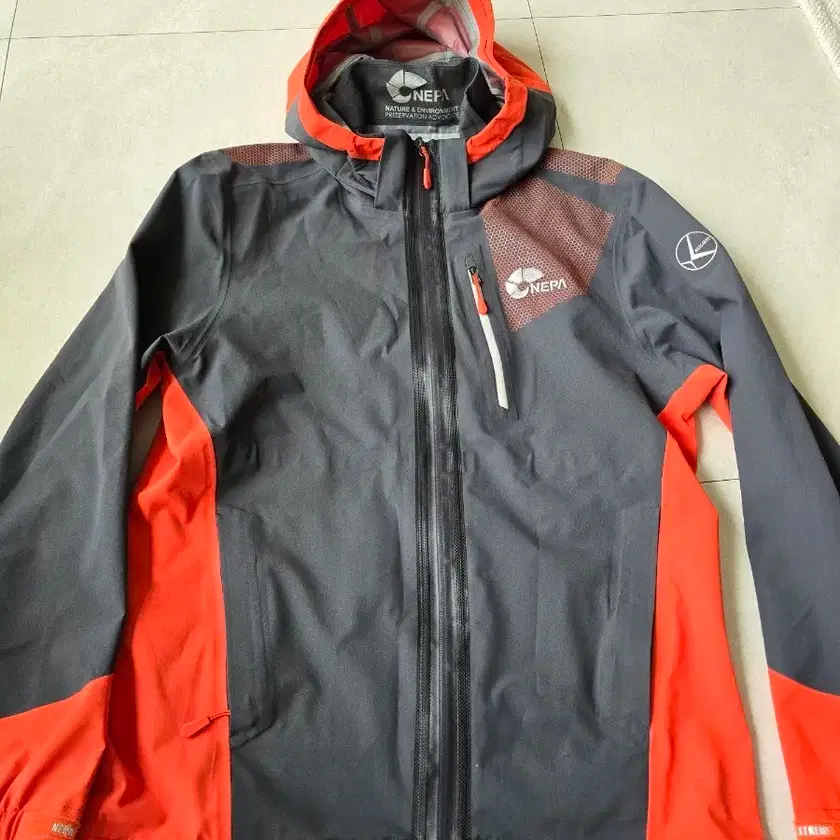 NEPA | 네파 Nepa windbreaker jacket 95 on Bunjang Global Site.