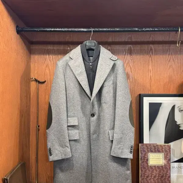 CORNELIANI | 꼬르넬리아니 Corneliani Coat 105 #꼬르넬리아니,#Coats,#코트,#라이트그레이,#버진울 ...