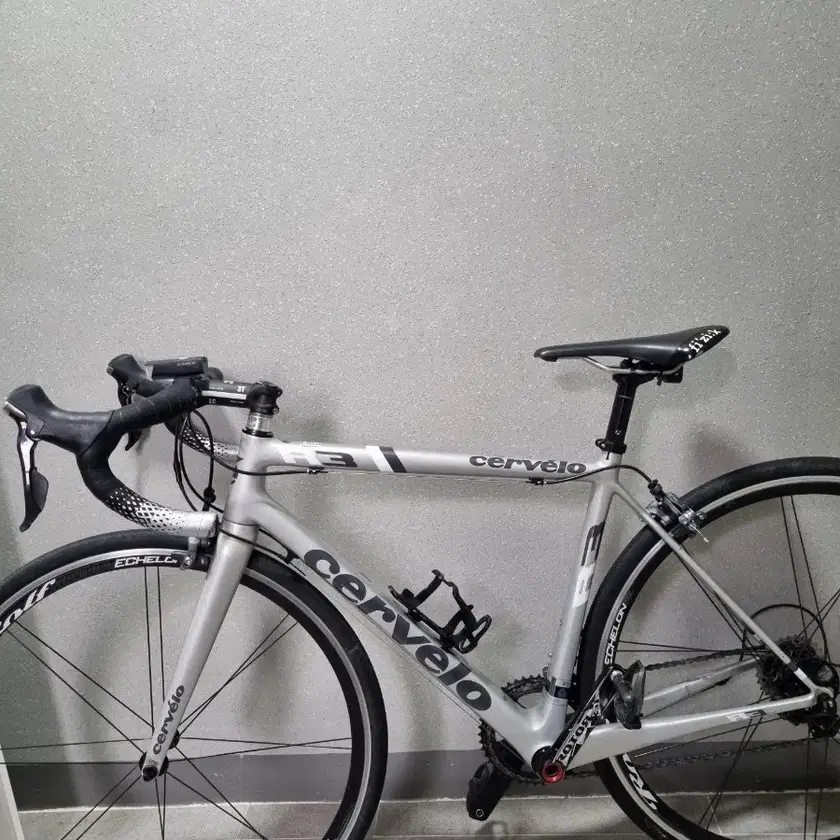 CERVELO | 써벨로 Flagship model! Cervelo R3 high-end components quick sale ...