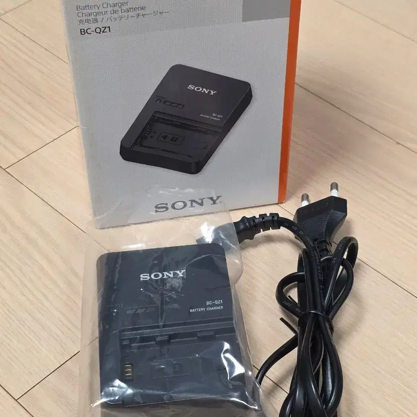 SONY | 소니 Sony BC-QZ1 Battery Charger Genuine on Bunjang Global Site.