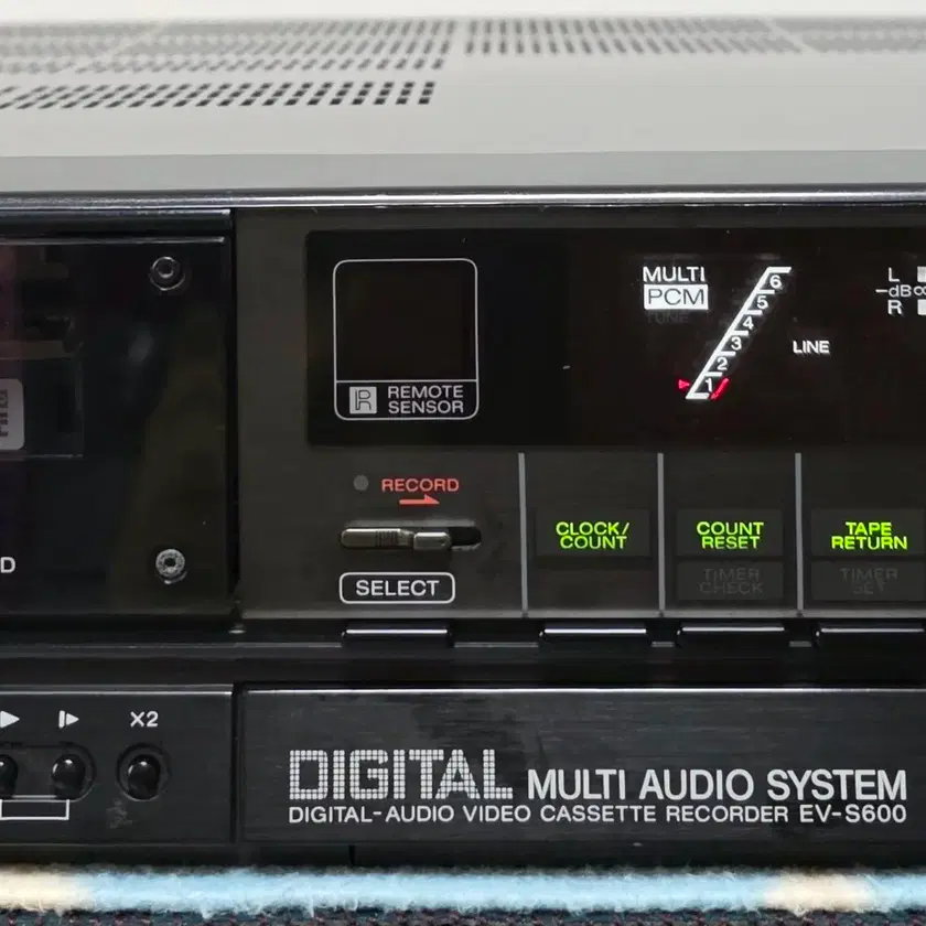 SONY | 소니 Sony Video Hi8 EV-S600 on Bunjang Global Site.