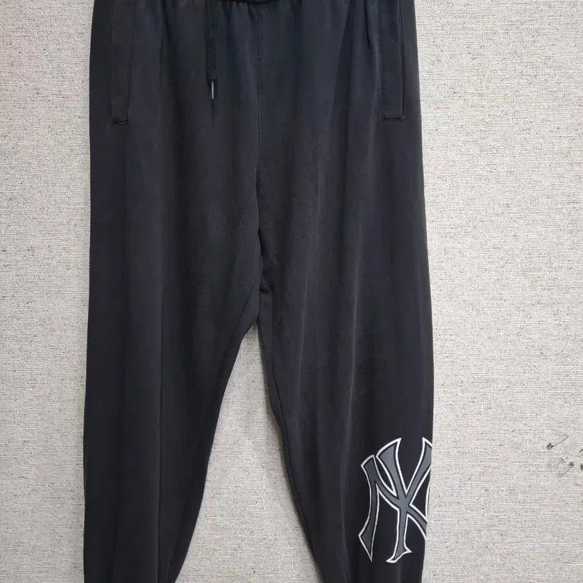 MLB Mlb Jogger Training Pants L on Bunjang Global Site.