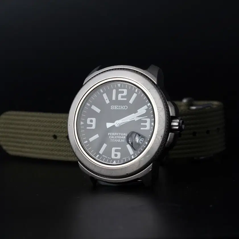 SEIKO | 세이코 Hidden masterpiece Seiko 8F32 Landtrek #세이코,#seiko on ...