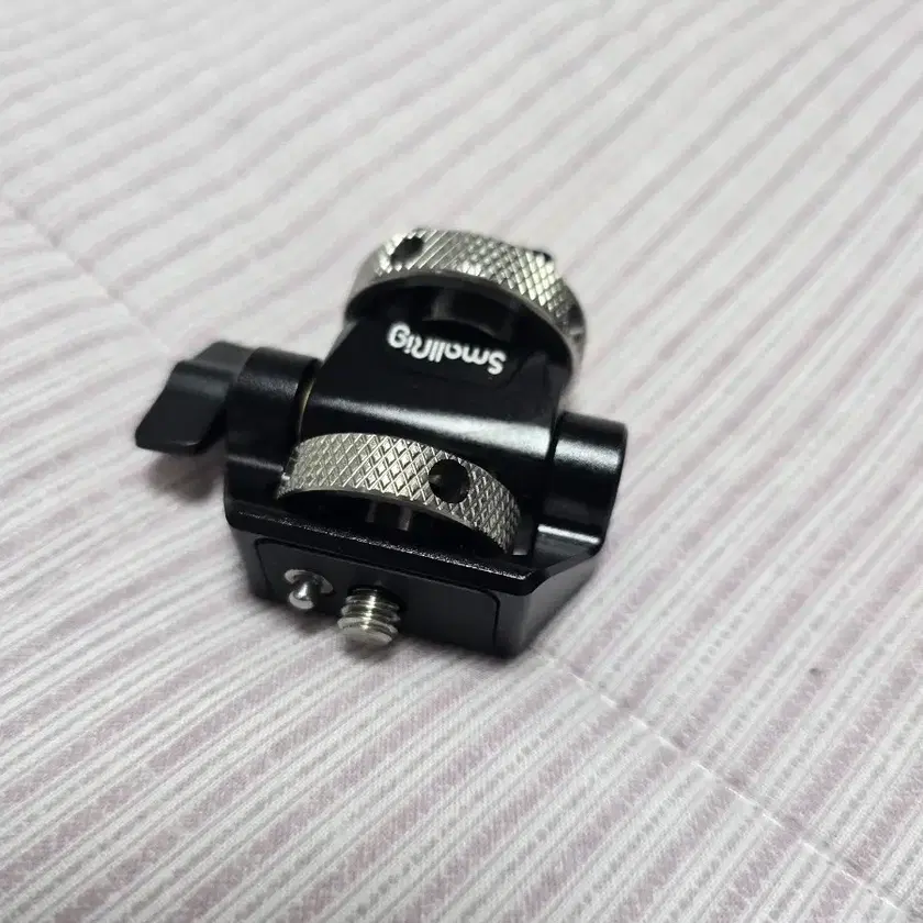 SmallRig Cold Shoe Monitor Mount on Bunjang Global Site.