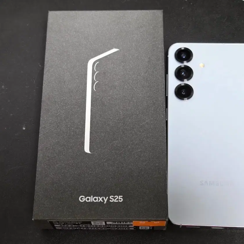 GALAXY | 갤럭시 Samsung Galaxy S25 256GB Light Blue Box on Bunjang Global ...