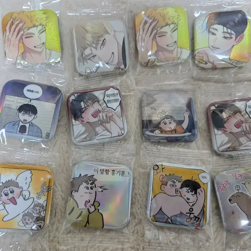 Bomtoon Hongkwe Hongsil Quest can badges sold as a bulk #홍퀘,#홍실퀘스트 ...