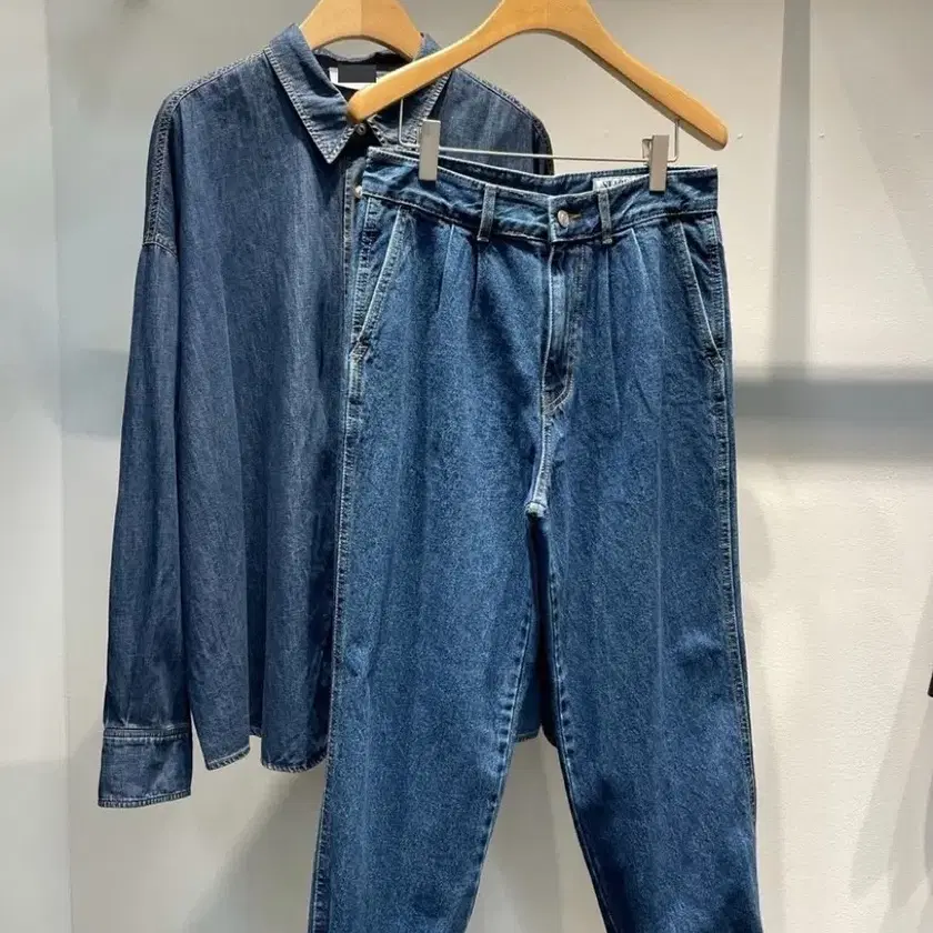 Je-pyeong Stardust STARDUST Pintuck Denim Pants Jeans Rolled-up Dark ...
