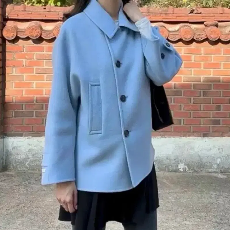 IT MICHAA Women's Coat on Bunjang Global Site.