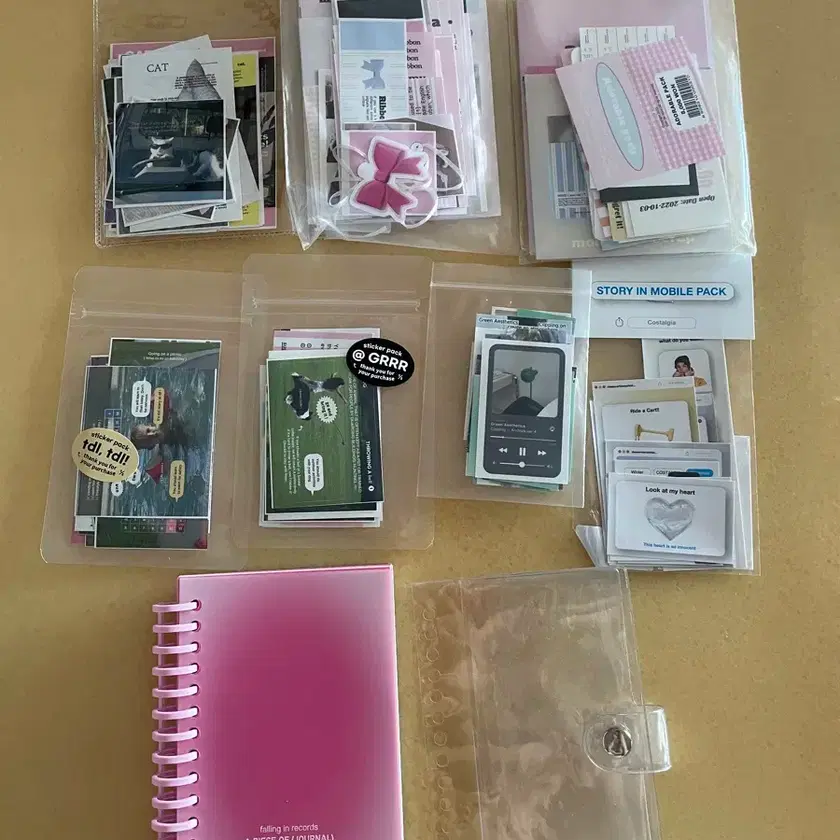 Diary decorating clear-out) Dayndmoon Eundorable sticker pack A Piece ...